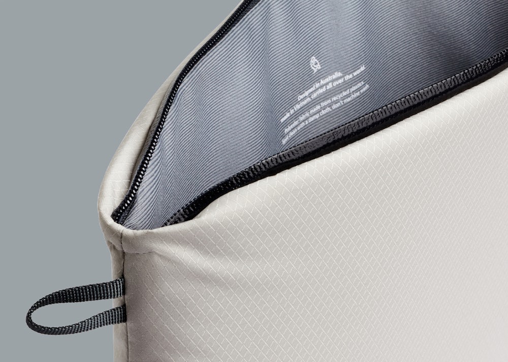 Lite Laptop Sleeve | Lightweight Zip Entry Protective Cover | Bellroy