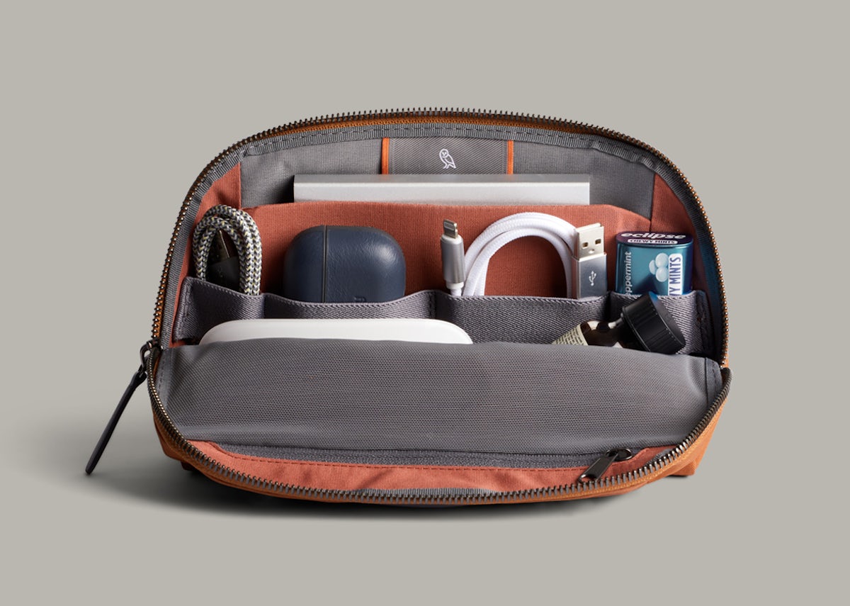 Desk Caddy | Tech Organizer and Flexible Carryall Pouch | Bellroy
