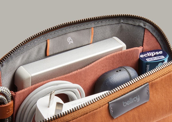 Desk Caddy | Tech Organizer and Flexible Carryall Pouch | Bellroy